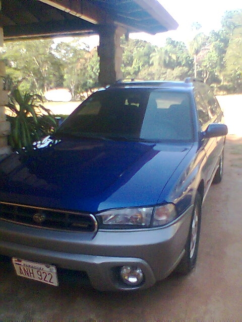 Regalo..subaru legacy outback año 98 de la casa en Asunción - Autos | 13583