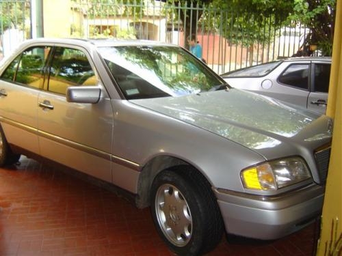 Mercedes c230 97 un lujo en Asunción - Autos | 16273