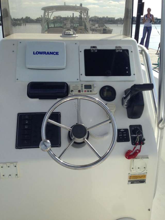 2007 key largo 236 lancha en Asunción - Lanchas, barcos y veleros | 51501