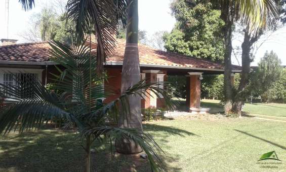 Vendo hermosa casa quinta zona mariano roque alonso, barrio san blas en Mariano Roque Alonso ...